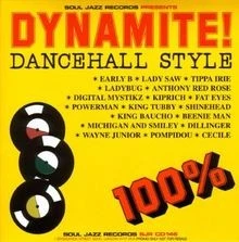 DYNAMITE DANCEHALL STYLE-100% de Soul Jazz Records Presents | CD | état ...