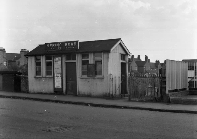PHOTO LMS Spring Road Railway Station £2.00 - PicClick UK