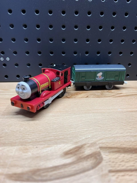 THOMAS & FRIENDS TrackMaster Motorized Rheneas Engine & Cargo Car EUR ...