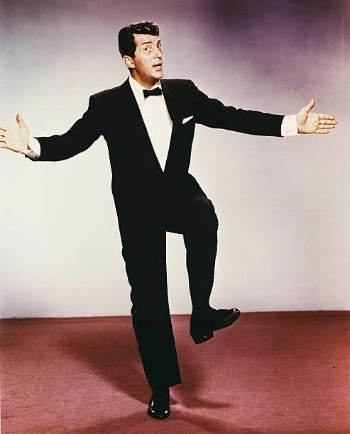 AMERICAN SINGER ACTOR and comedian Dean Martin circa 1960 Old Movie ...