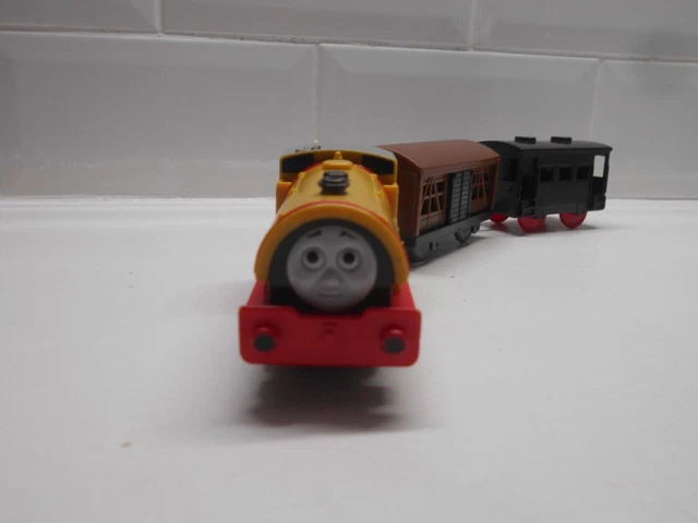 BEN THOMAS THE tank engine tomy trackmaster battery train £16.99 ...