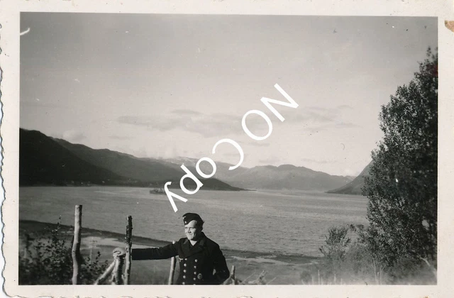 FOTO WK2 SCHLACHTSCHIFF Gneisenau in Norwegen Lang Fjord Matrose X143 ...