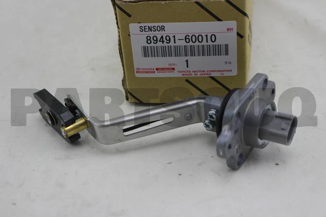 8949160010 GENUINE TOYOTA SENSOR, ENGINE OIL LEVEL 89491-60010 EUR 247 ...