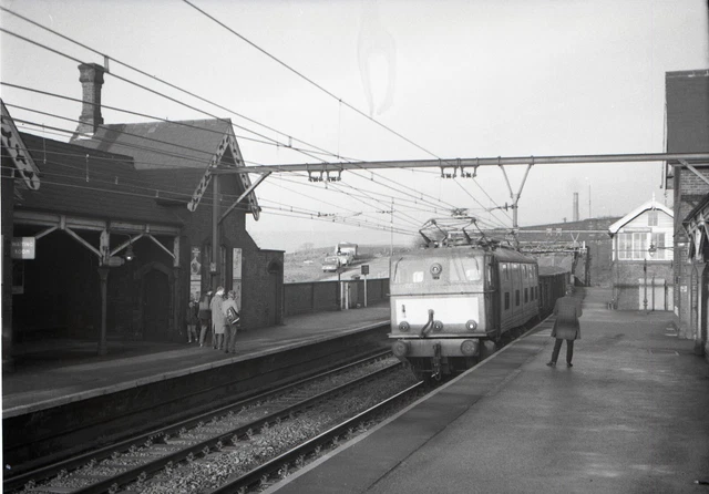 ORIGINAL MEDIUM FORMAT B&W Neg: Class 76 26013 @ Dinting 1967 £4.99 ...