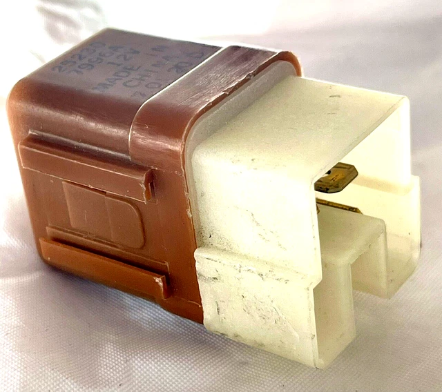 25230-79963 NISSAN (1995-2008) Genuine 6-Pin Main Radiator Fan Relay ...