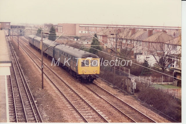 RAILWAY PHOTO DMU 53366 54421 54420 53359 @ Elm Park 3/2/85 special ...