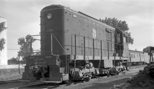 AT&SF SANTA FE diesel-electric locomotive, engine no. 2316 OLD TRAIN ...