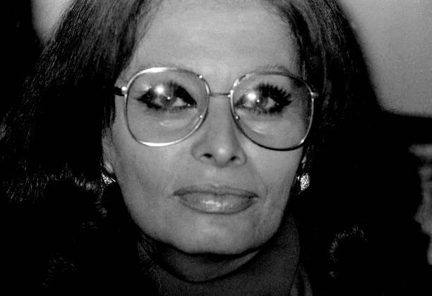 ITALIAN ACTRESS SOFIA Loren Madrid Spain 1979 Historic Old Photo $9.00 ...