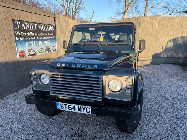 LAND ROVER DEFENDER 110 2.2 TDCi XS Station Wagon 4WD MWB Euro 5 5dr ...