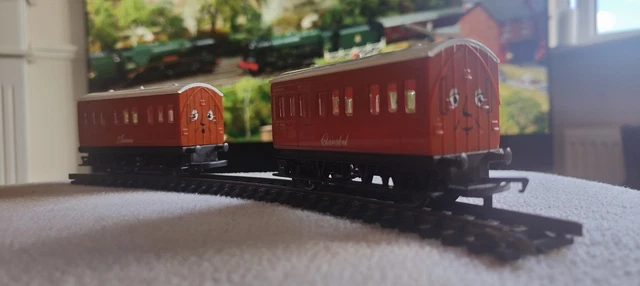 HORNBY THOMAS THE Tank Annie And Clarabel Carriages S6339 EXCELLENT ...