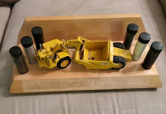 NZG MODELS - 1/50 621 CATERPILLER Motor Scraper - Displayed $145.00 ...