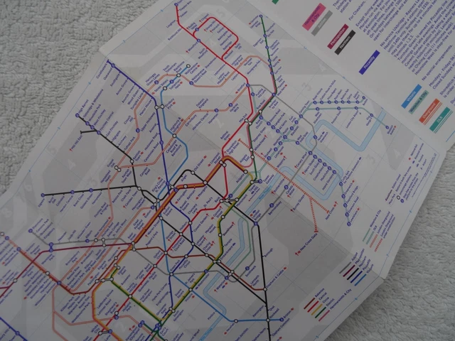 LONDON UNDERGROUND TUBE Map. Dec 2009. 'Earth' Richard Long. 8 page. UK ...