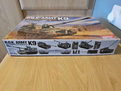 MODEL TANK R.O.K. Army K9 Self-Propelled Howitzer 1/35 Academy [L6] £31 ...