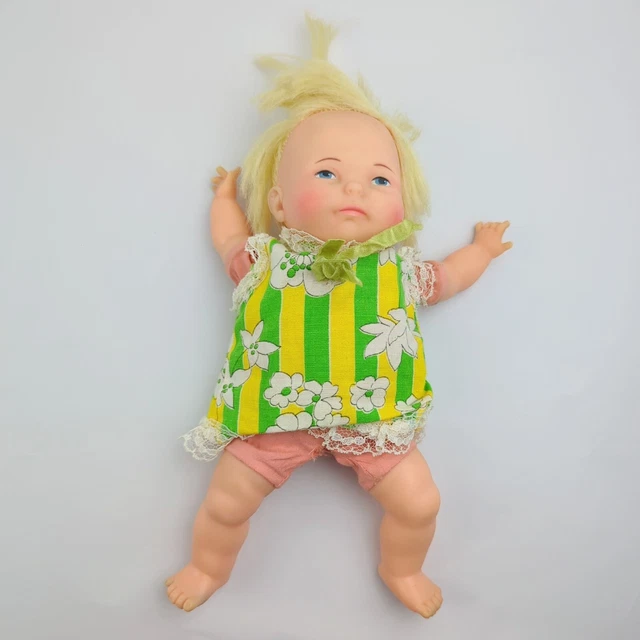 1967 THUMBELINA DOLL IDEAL Toys NEWBORN Pull String Moving Baby WORKS ...