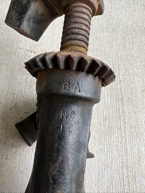 VINTAGE CAST IRON Ford Model T Flip Top No 16 6A Screw Jack £44.59 ...