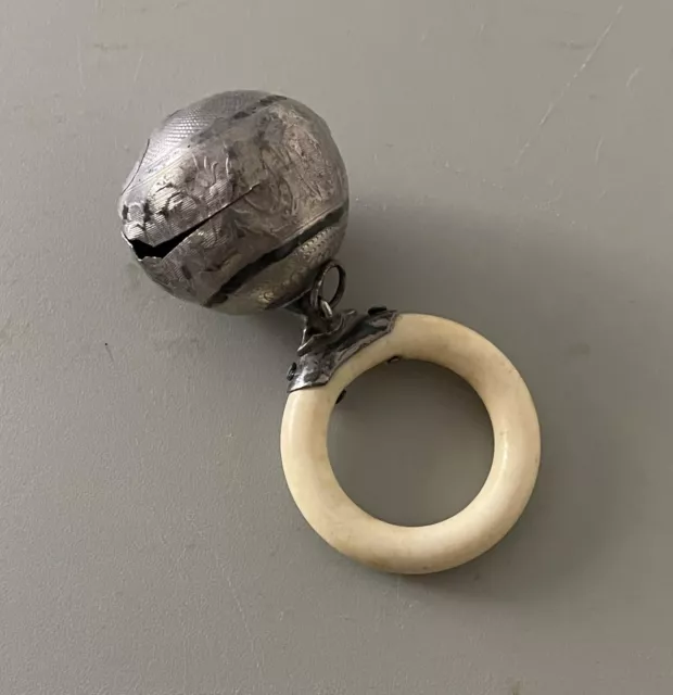HOCHET DE BÉBÉ Ancien Grelot En Argent Decor Floral EUR 20,00 - PicClick FR