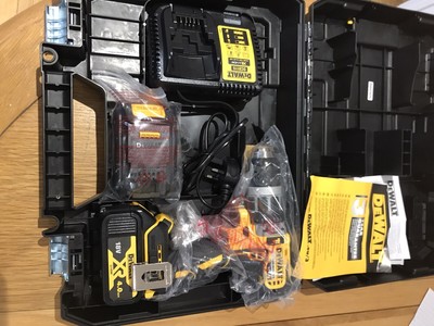 DEWALT DCD796N 18V Li-Ion XR Brushless 2 Speed Combi Drill 2 X 4Ah RW £169.99 - PicClick UK