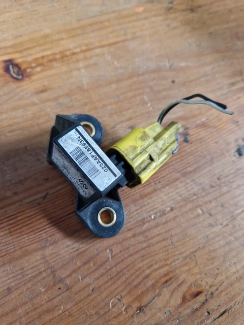 VW BEETLE CONVERTIBLE Front Airbag Crash Sensor 1F0909606 £45.00 ...