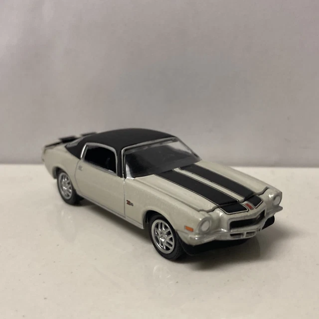 1970 70 CHEVY Camaro Z28 Collectible 1/64 Scale Diecast Diorama Model ...