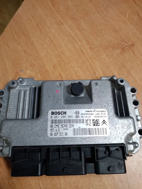 CALCULATEUR MOTEUR ECU Bosch Peugeot 1007 1.6 I - ME745 - 0261208966 EUR 150,00 - PicClick FR