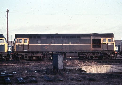 ORIGINAL COLOUR SLIDE of D5384 BR class 27 diesel loco £3.99 - PicClick UK