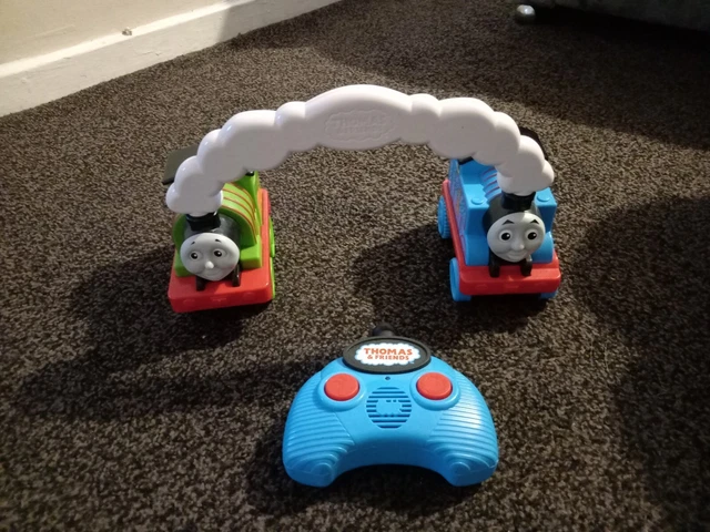 THOMAS THE TANK Engine, Fisher Price Thomas & Friends Race & Chase £10. ...