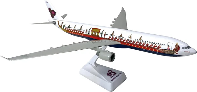 Flight Miniatures Canada 3000 A330-200 Model Airplane - 1:200 Scale ...