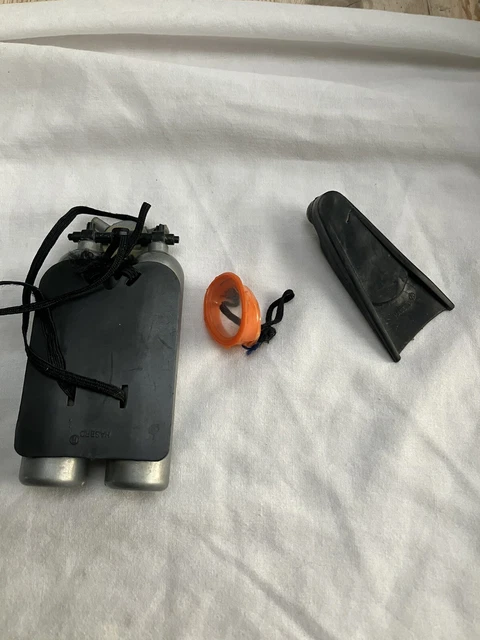 VINTAGE ACTION MAN scuba diver Mask Oxygen Tanks Flipper £8.00 ...