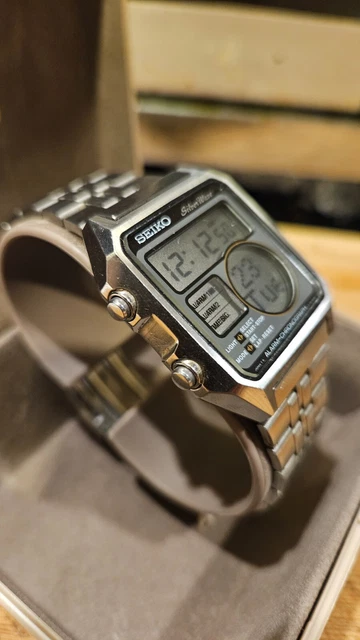 SEIKO D138-5030 RUNNING Man Watch LCD Chronograph Alarm - Serviced with ...