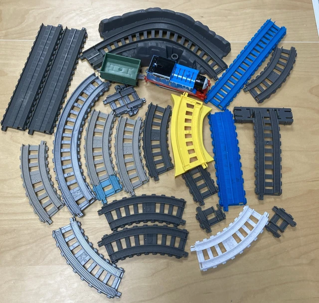 THOMAS THE TANK Engine Track master Track And Mechanical Engine Mattel ...