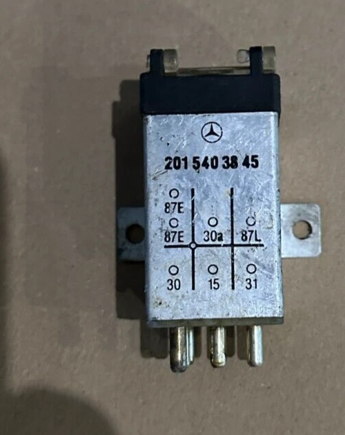 MERCEDES BENZ W201 W124 W126 relay surge protection 2015403845 £33.49 ...