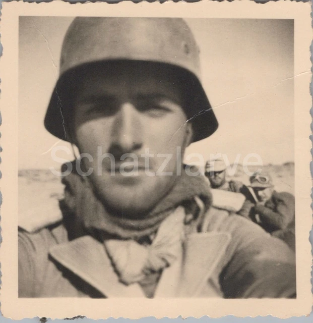 FOTO PANZER GR. Afrika, (DAK), Selbstportrait Wüste vor Tobruk 1941 (MJ ...