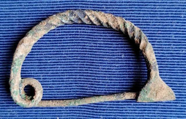 FIBULE ROMAINE EN Bronze, 57mm, dispersion d'une très ancienne ...