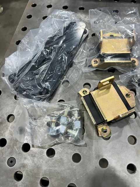 CPP LS1-KU LS1 Engine Mounting Bracket Kit with Poly Mounts 1967-69 ...