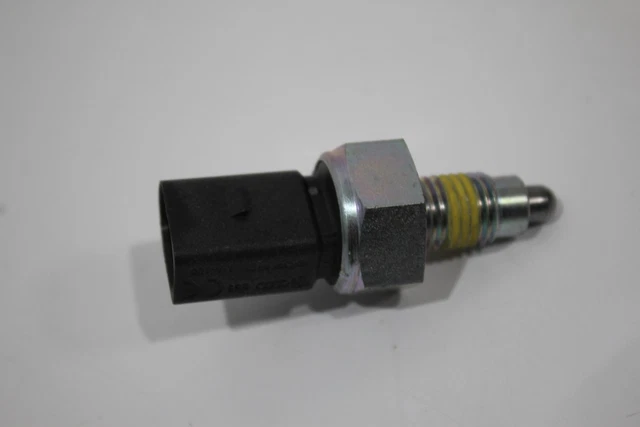 SKODA YETI 5L Reversing Light Switch 02K945415K £47.99 - PicClick UK