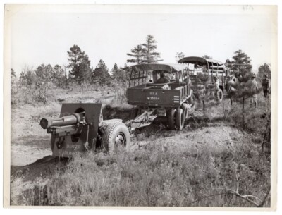 WW2 17TH FIELD Artillery M3 105mm Howitzer at Fort Bragg Original Photo ...