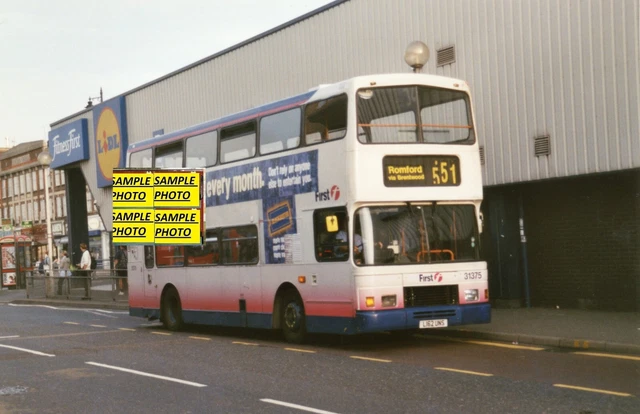 FIRST EASTERN NATIONAL Colour Bus Photograph-L162 UNS Route 551 £1.00 ...