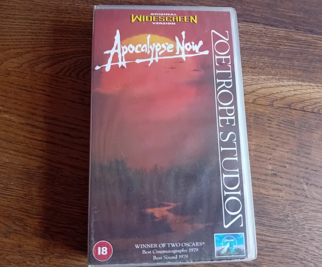 APOCALYPSE NOW VHS - Widescreen - Martin Sheen, Marlon Brando, Coppola ...