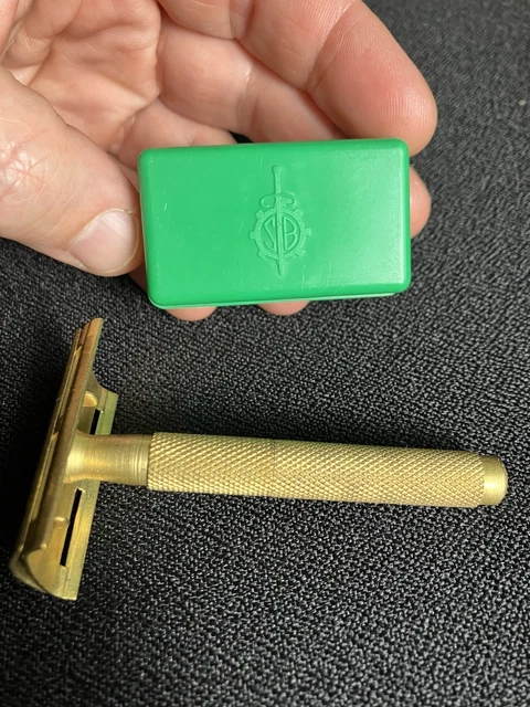 ANCIEN RASOIR DÉMONTABLE SOLID BRASS army surplus soldat rando Razor ...