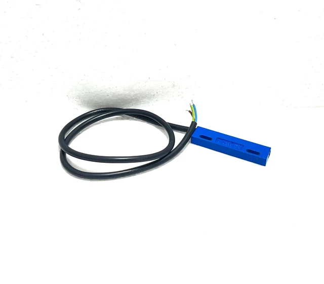 RS 339-746 HEAVY Duty Rectangular Reed Proximity Switch 250V 5A $141.02 ...