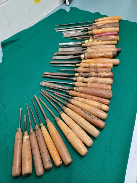 32 VINTAGE TOOLS Wood Working Chisels To Include Marples & Sorby 2 ...