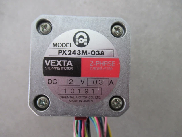 ORIENTAL MOTORS VEXTA PX243M-03A Schrittmotor 0,9° / Schritt 12VDC 0,3A ...