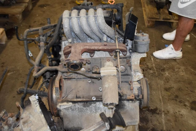 ORIGINAL VW T4 2,4 D Diesel Motor AJA mit Anbauteilen 210Tkm EUR 1.399 ...