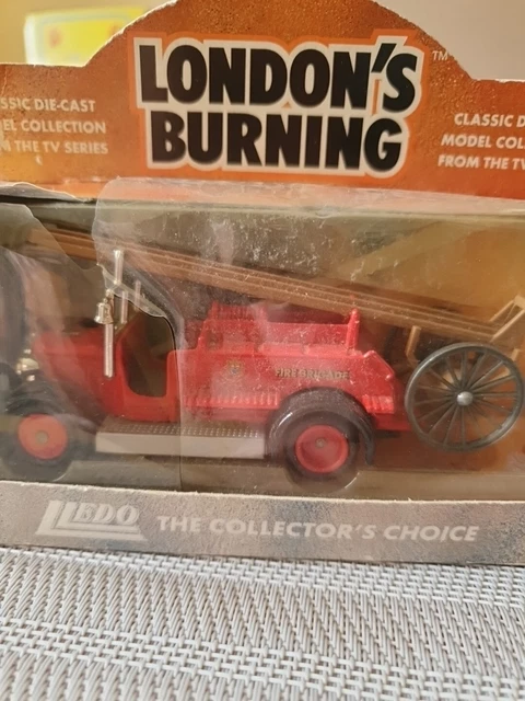 LLEDO LONDONS BURNING Promo Model . £1.99 - PicClick UK