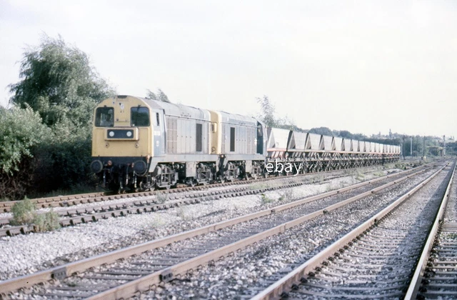 ORIGINAL 35MM SLIDE BR Class 20s nos.20158/20142 at Bestwood Pk +rights ...