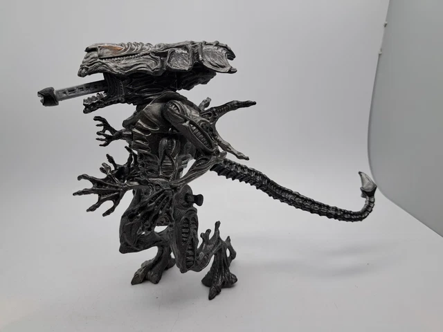 ALIENS QUEEN ALIEN Xenomorph Action Figure 1992 Kenner Whipping tail ...
