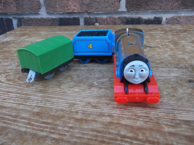 THOMAS THE TANK Engine & Friends Motorized Trackmaster Revolution ...