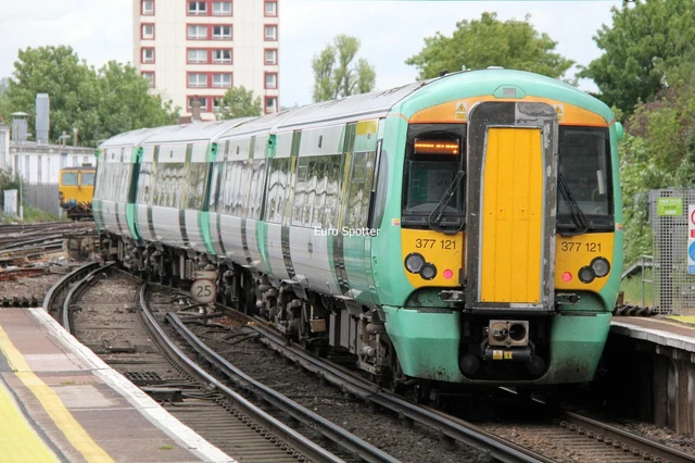 B93 35MM SLIDE Southern Class 377 377121 @ East Croydon £3.54 - PicClick UK