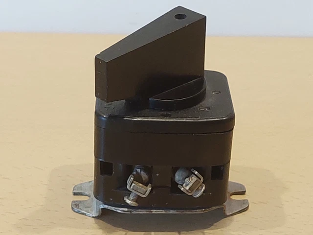 SOVIET VINTAGE BAKELITE Electrical Switch 25A-380V. USSR original. Rare ...