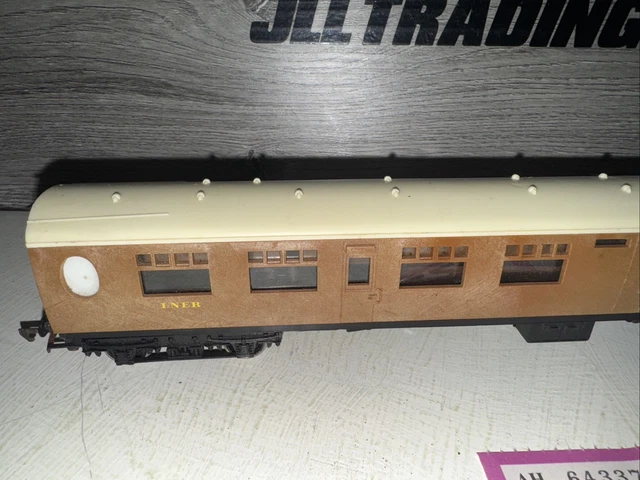 062 TRIANG TEAK R746 brake 3rd passenger coach LNER, RN1870. £7.99 ...
